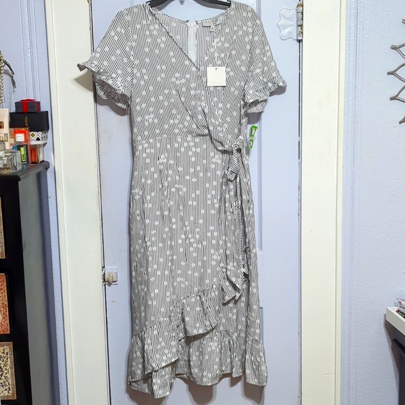 Hayden | Dresses | Hayden Black And White Pinstripe Dress Large | Poshmark